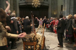 Met Karen Armstrong in de Domkerk | Anja Meulenbelt